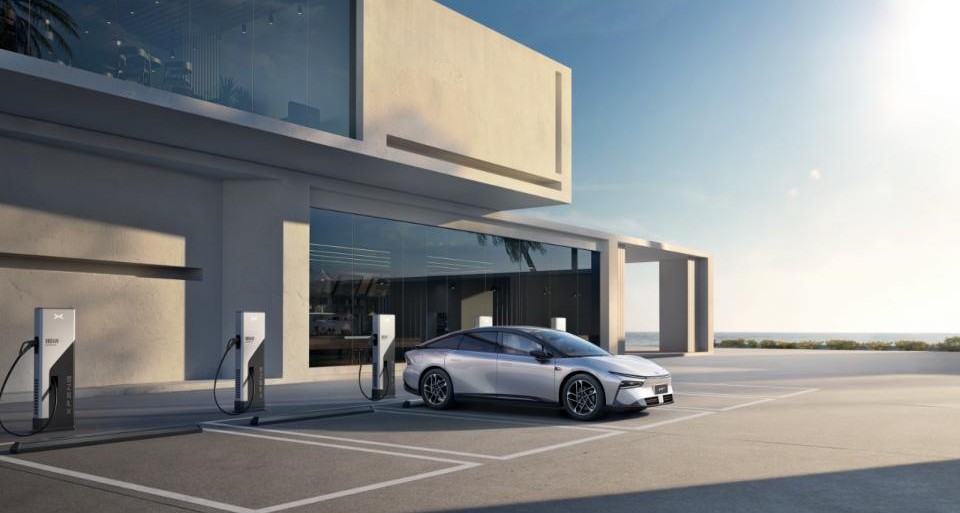 Xpeng charging network store